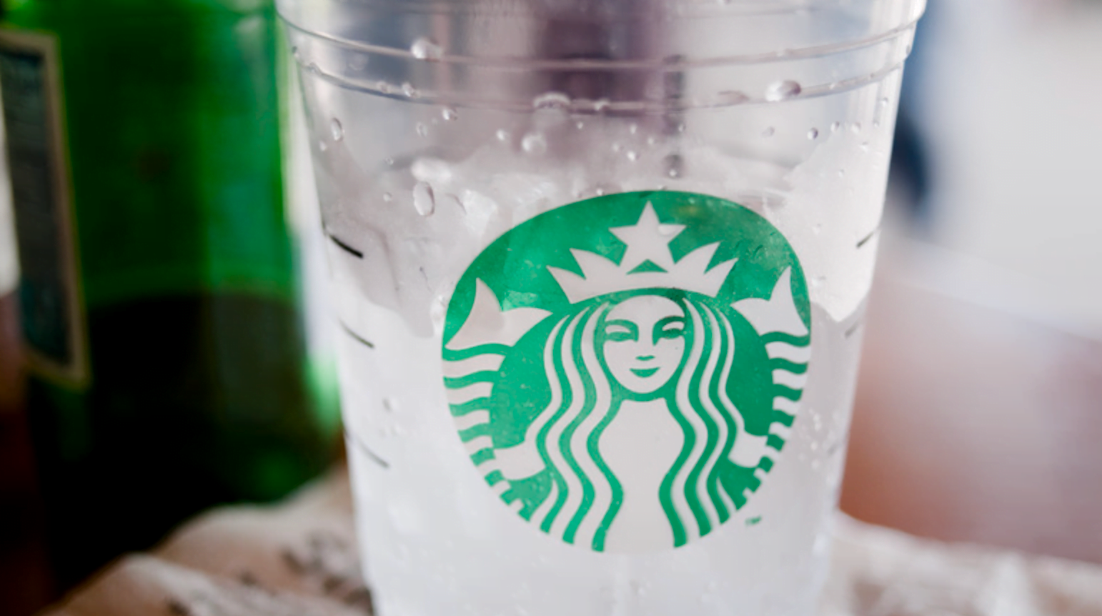 What Is Starbucks' Water Policy: A Comprehensive Guide - Theresa Reviews