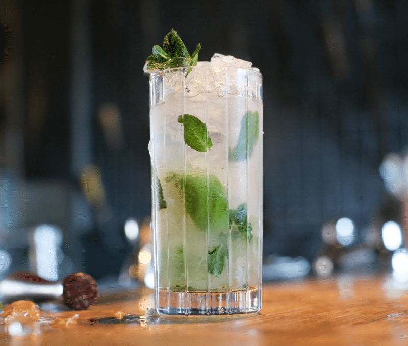 29 Creative Dry Ice Drink Recipes to Amaze Your Guests - Theresa Reviews