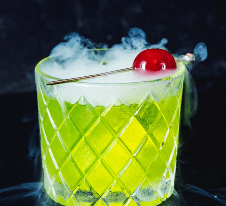 29 Creative Dry Ice Drink Recipes to Amaze Your Guests - Theresa Reviews